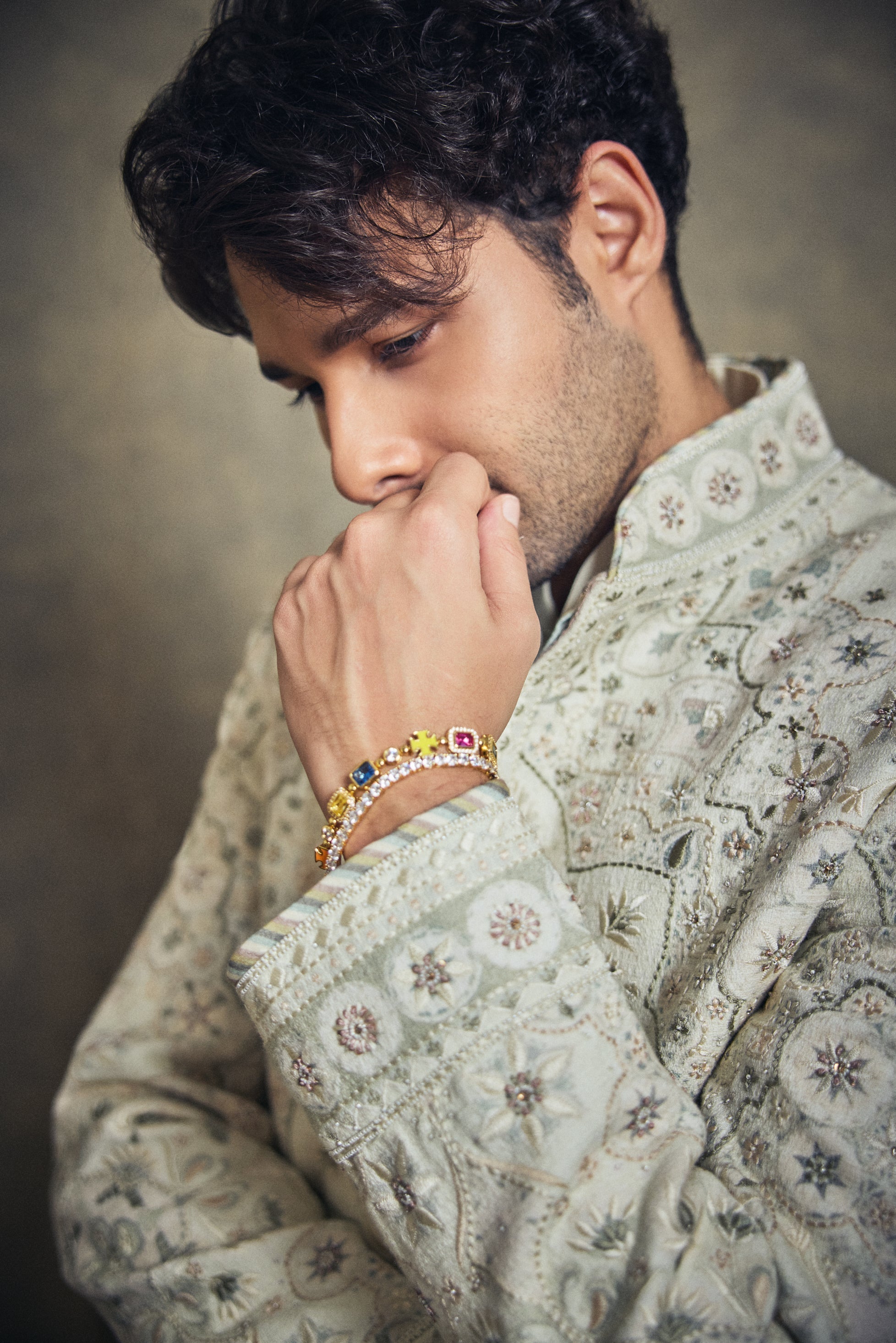 SIDDHANT CHATURVEDI – Bling Mafia